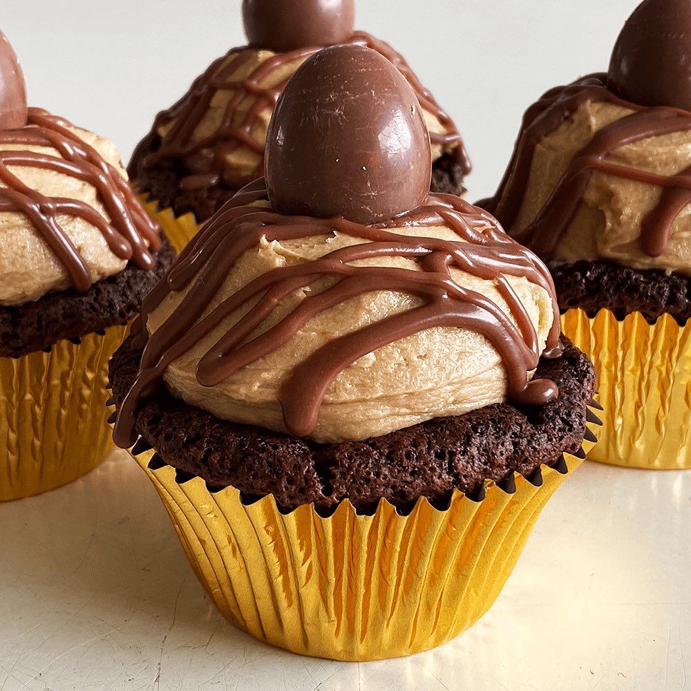 30th Birthday Choux Cake - MuchMunchies